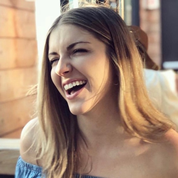 Katie's Closet (@katie_beaudoin) | Poshmark